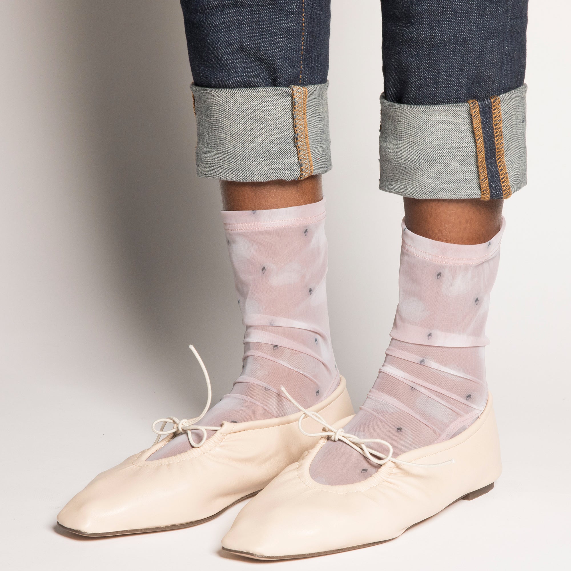 SAMPLE Pink Swans Mesh Socks – Darner Socks